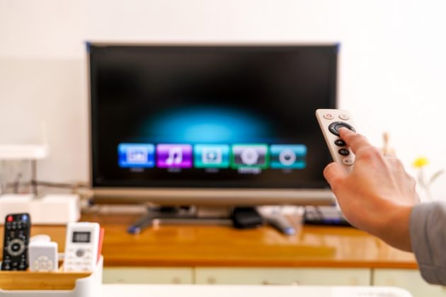 8 Uses of Television That Will Benefit Your Family | Info Glue